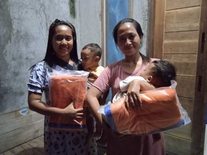 360 Anak Korban Banjir Dorang Tak Lagi Kedinginan, BPBD Bagikan Selimut ...