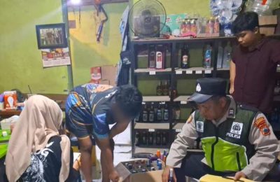 Gencar Operasi Pekat, Polsek Gubug Amankan 107 Botol Miras Berbagai ...